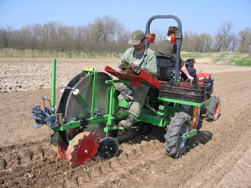 Basrijs planteuse à disques - Damcon machines de pépinière
